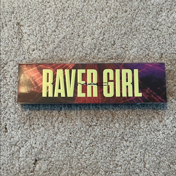 MAC Cosmetics | Makeup | Nib Mac Cosmetics Mac Girls Palette Raver Girl ...